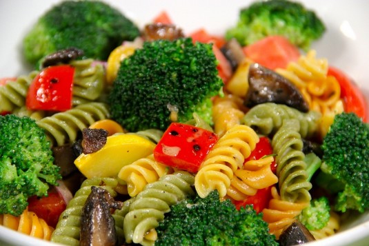 Recetas de ensalada de pasta light nutritivas